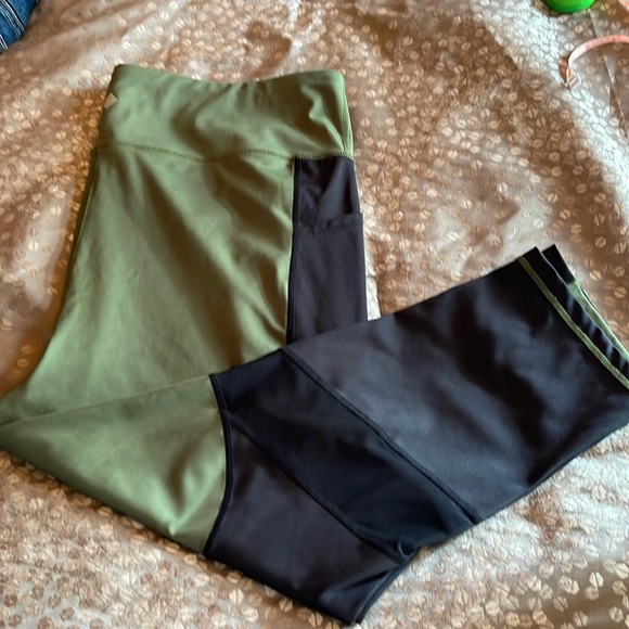 LuLaRoe | Pants & Jumpsuits | Lularoe Rise Cropped Pants | Poshmark